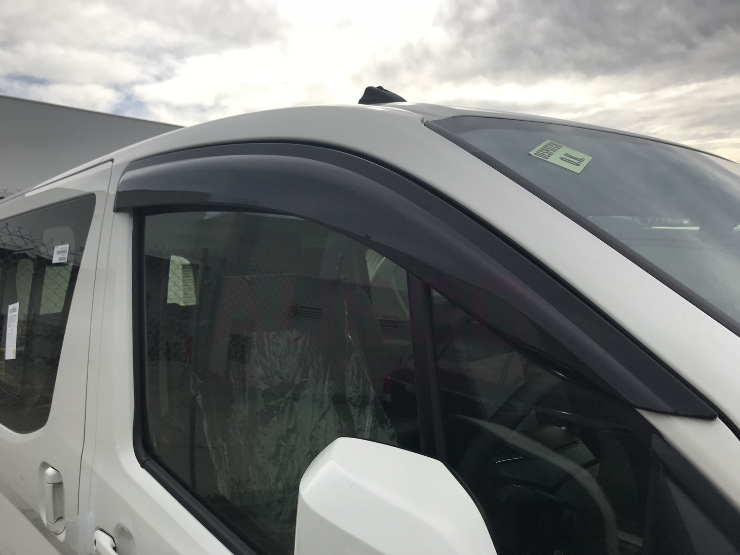 Injection Weather Shields for Toyota Hiace 2019-Onwards Weathershields ...
