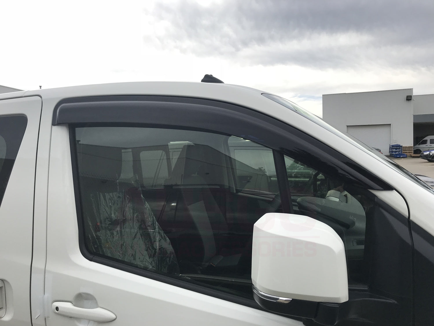 Injection Weather Shields for Toyota Hiace 2019-Onwards Weathershields ...