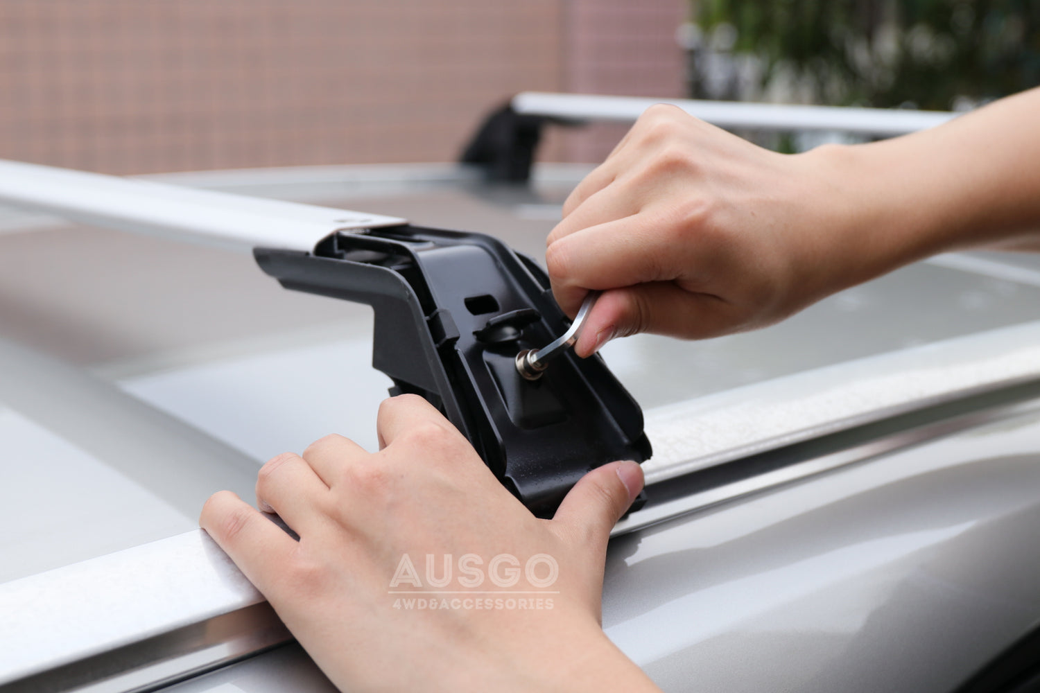 1 Pair Aluminum Cross Bar for ISUZU MU-X MUX 2022+ in Flush Rail Lugga ...